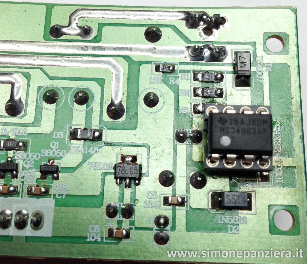 Adattare socket SOIC a PDIP su scheda elettronica - Simone Panziera